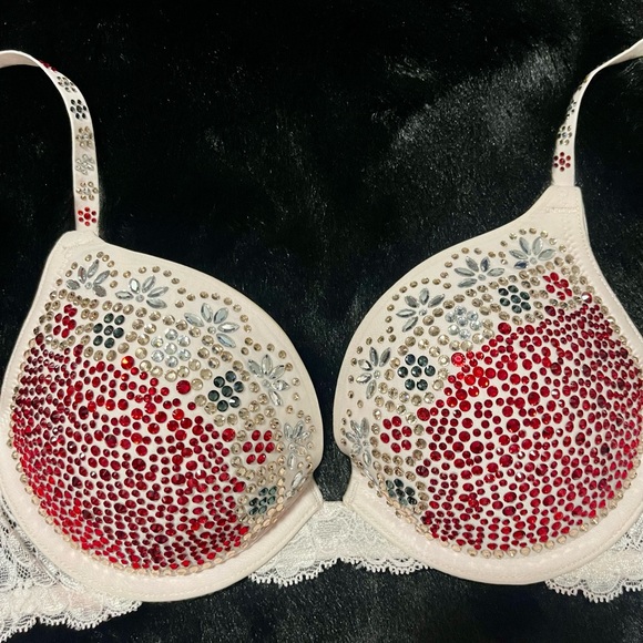Victoria's Secret | Intimates & Sleepwear | 34b Vs Victorias Secret ...